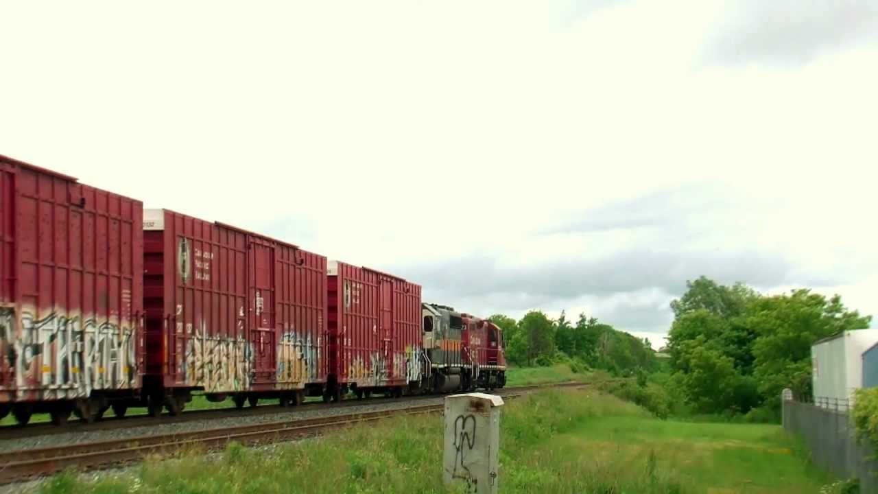 CP's T-10 / CP#8223 /CP#4652 EX-BOSTON & MAINE: - YouTube