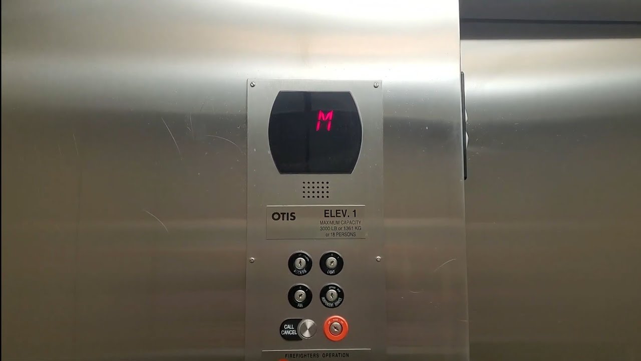 Otis Hydraulic Elevator @ Holiday Inn Express - Baxter, MN - YouTube