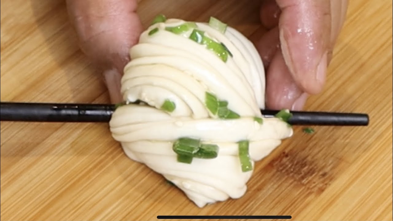 Easy To Make with Chopsticks !! Steamed Flower Rolls Simple Recipe ...