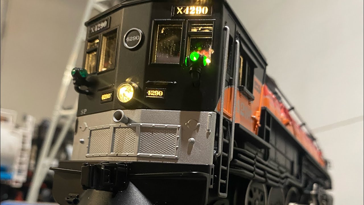 Lionel & MTH O gauge trains - YouTube