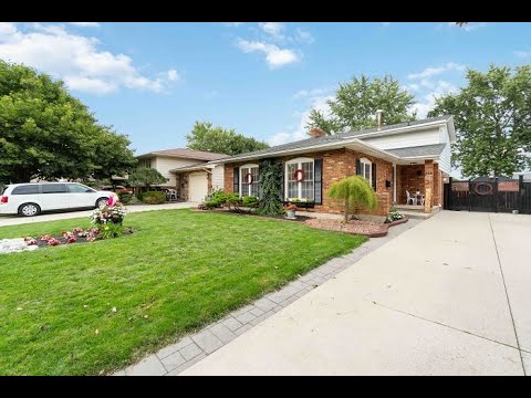 Anna Moscardelli, REALTOR®, RE/MAX sarnia realty 519-339-0864 219 Oslo ...