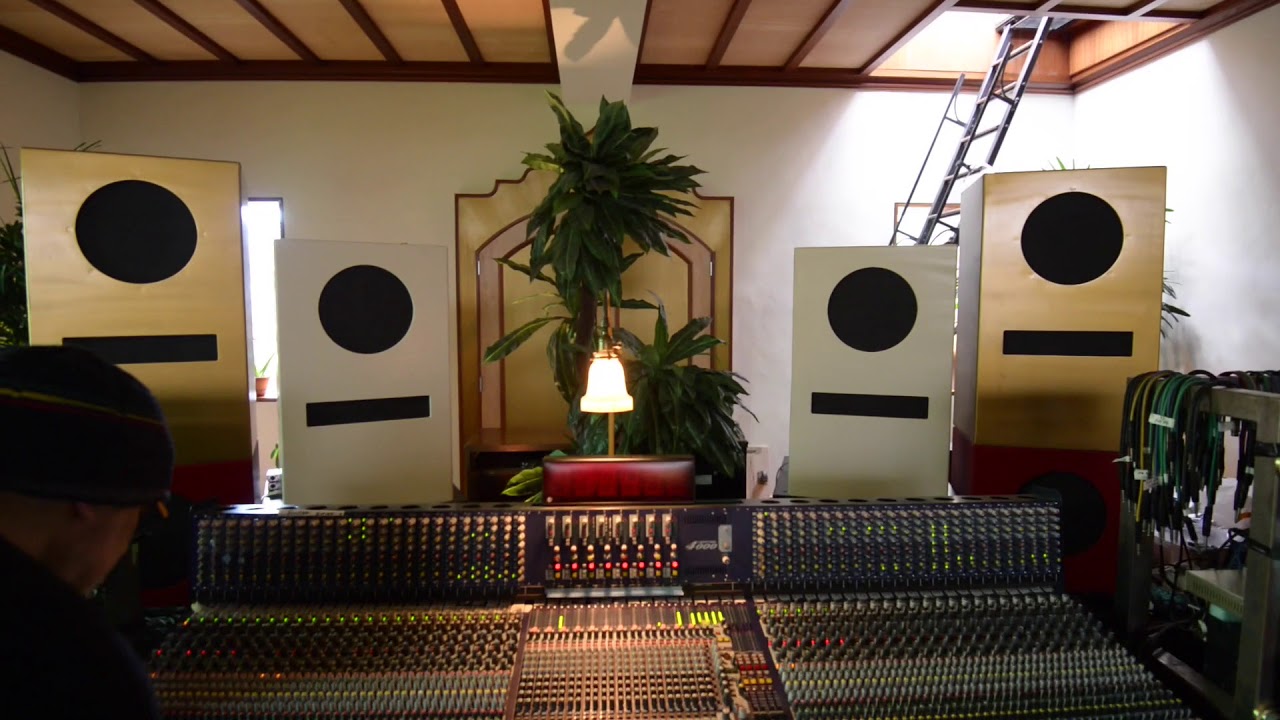 Recording Studio Tour With Daniel Lanois - YouTube