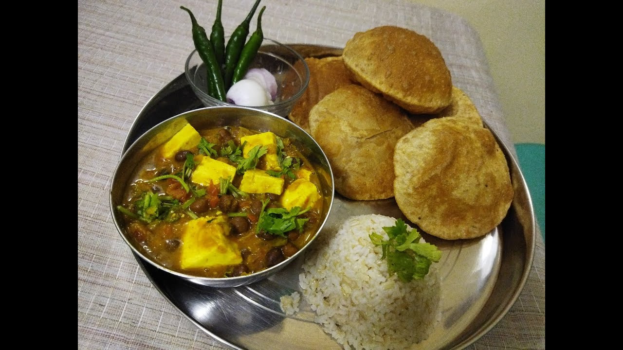 KAALE CHANE AUR PANEER KI SABJI - YouTube