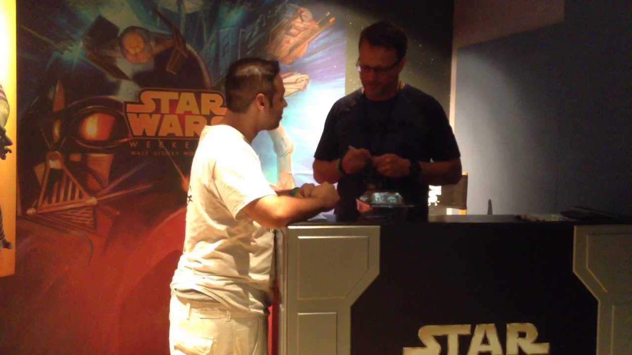 SWW 2015 (Steve Blum autograph session) - YouTube