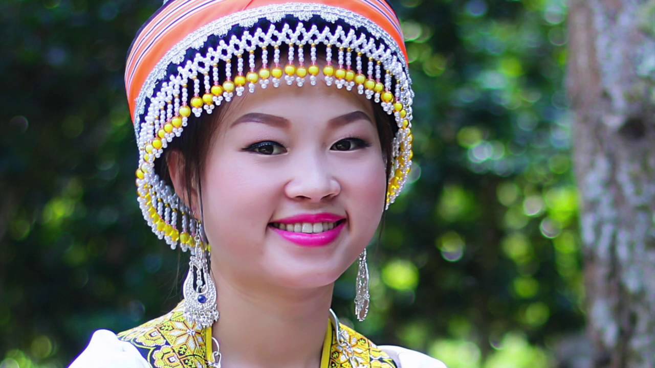 Paj Yeeb Sua Yaj New Songs 2016 - YouTube