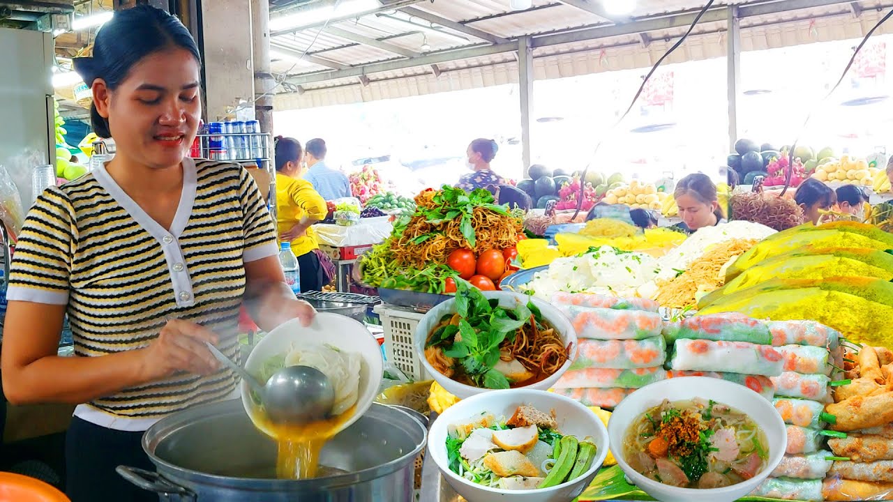 Best Street Food - Rice Noodles, Fried Rice, Noodle Soup, Yellow ...