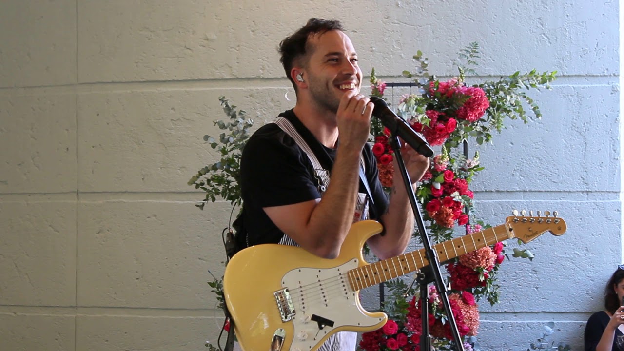 Matthew Mole wows the crowd at the Sappi Mother's Day Concert - YouTube