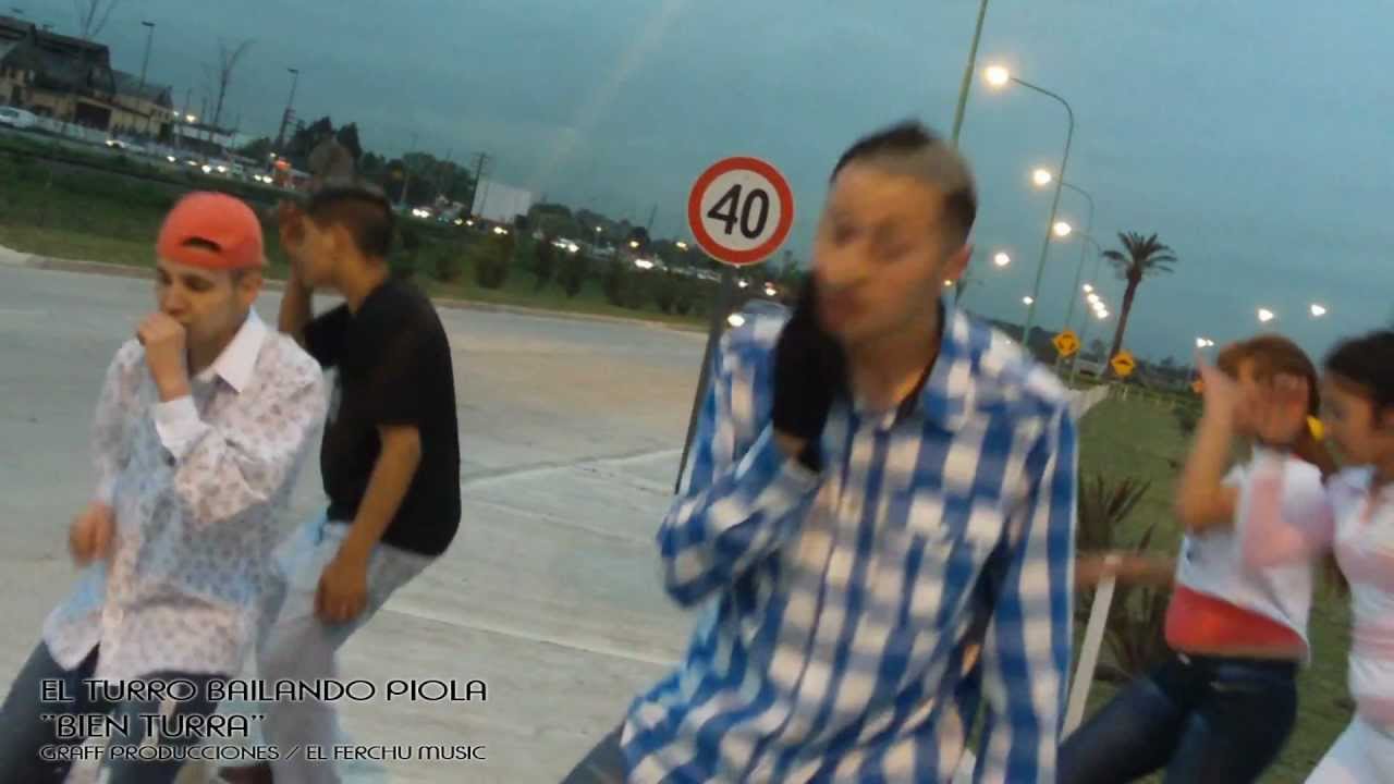 EL TURRO - BIEN TURRA - VIDEO CLIP OCTUBRE 2011 - YouTube