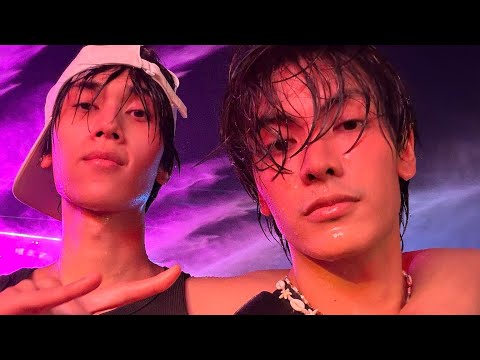 Songkran is already WILD 🔫 (someone started kissing 💋) 