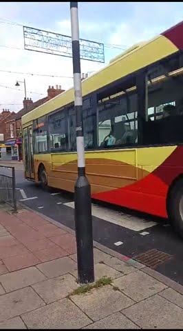 East Yorkshire buses 348. Service 105 Castle Hill Hospital. At ...