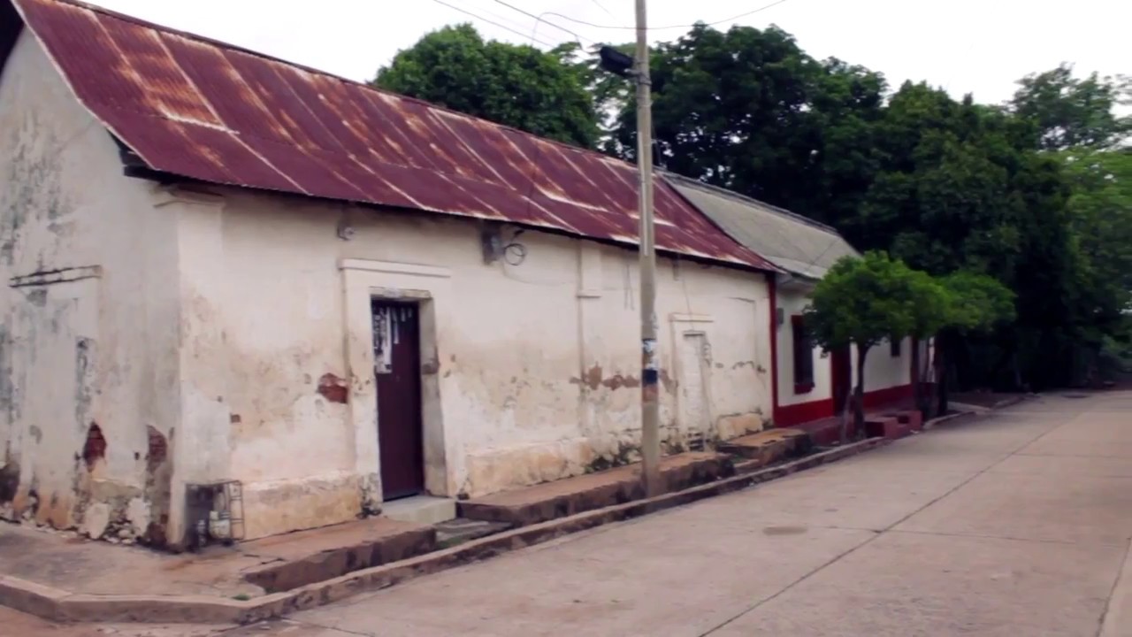 LAS TRES CARAS DE URUMITA - YouTube