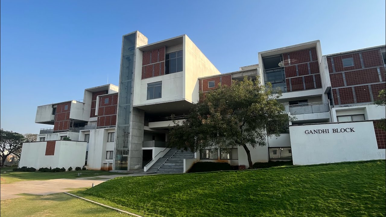 VIT business school | campus tour | VIT Vellore - YouTube