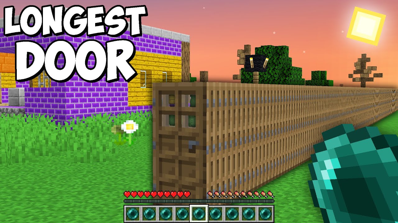 What's INSIDE the BIGGEST DOOR ? I found a LONGEST DOOR in Minecraft ...