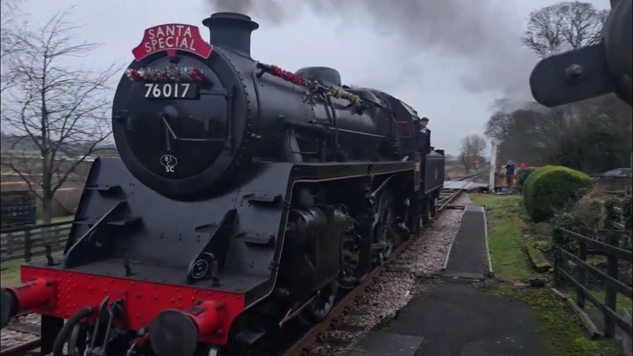 BR Standard 4 No 76017 running around at Northiam Station 24 December ...