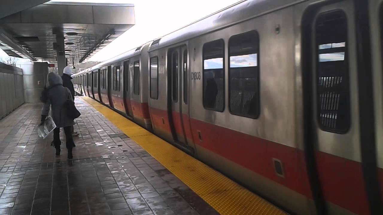 MBTA: Red Line arriving at Fields Corner - YouTube