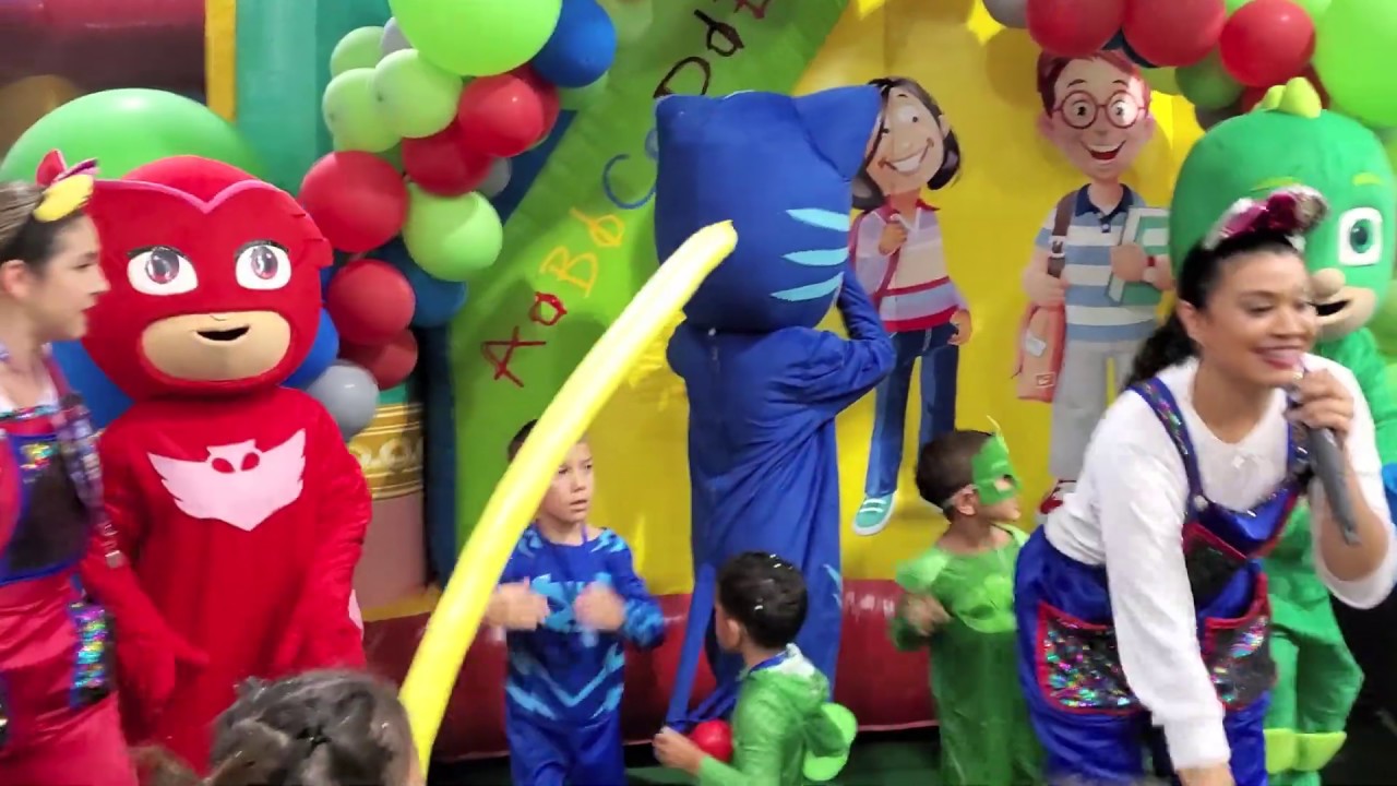 PJ MASK meet and greet (halloween party performance and games) - YouTube