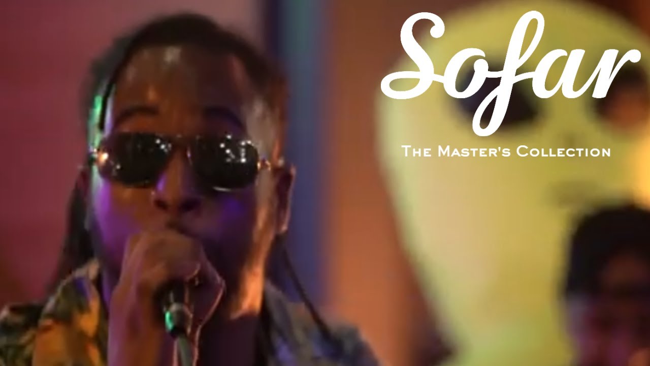 The Master's Collection - Somebody's Watching Me/Thriller (Mashup) | Sofar Chicago - YouTube