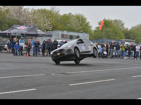 Paul Swift Stunt Driving Experience. - YouTube