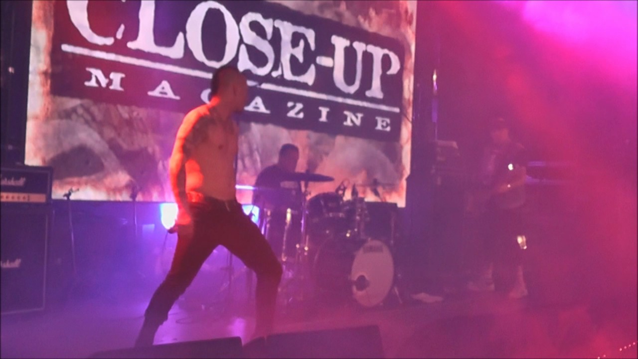 Discharge - Decontrol "Live@Close-Up" - YouTube