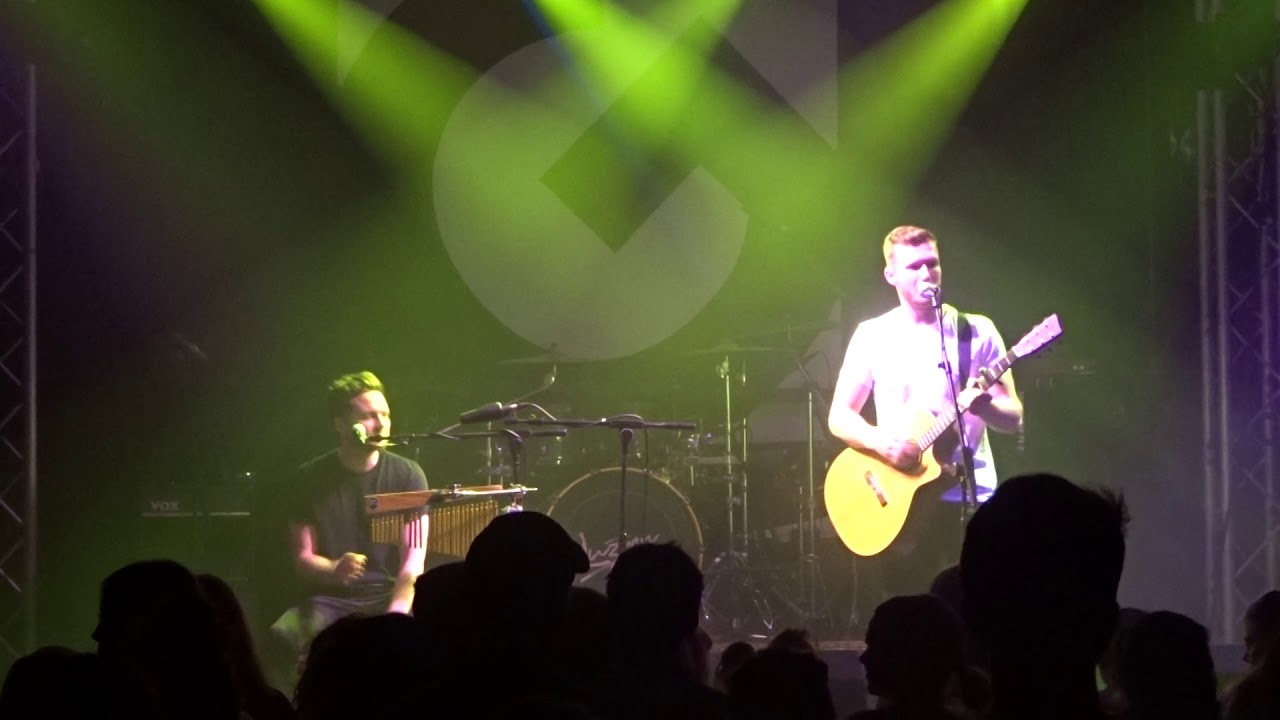 Sam Jones & Josh Catling "No Diggity" live @ The Guildhall Gloucester ...