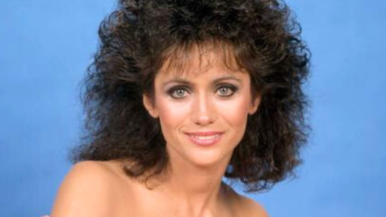 Barbara Mandrell In G-Strlng Photos Leave Little To Imagination - YouTube