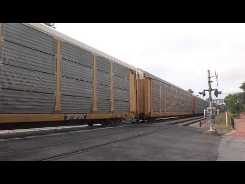 CSXT 8873 SD40-2 Leads CSX Train Q212 Northbound at Mill St in Marietta, GA - YouTube