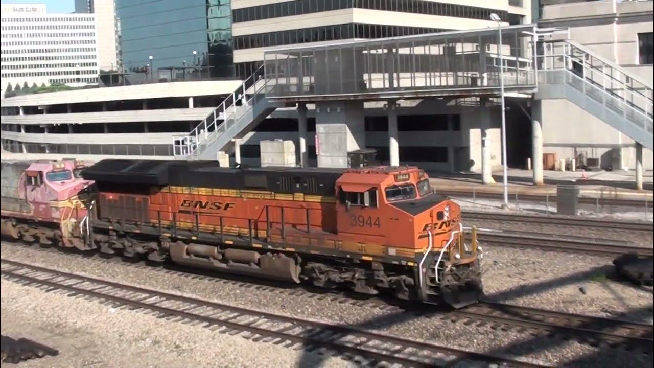 BNSF #3944 Leads WB Autoracks with Ex. ATSF Dash 9. Kansas City, MO 6/3/23 - YouTube
