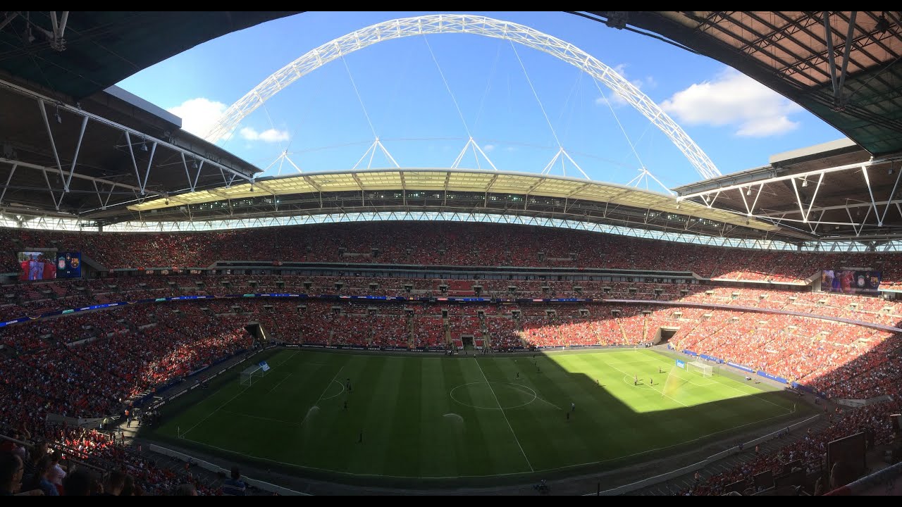 Liverpool vs Barcelona - You'll Never Walk Alone, Wembley Stadium - YouTube