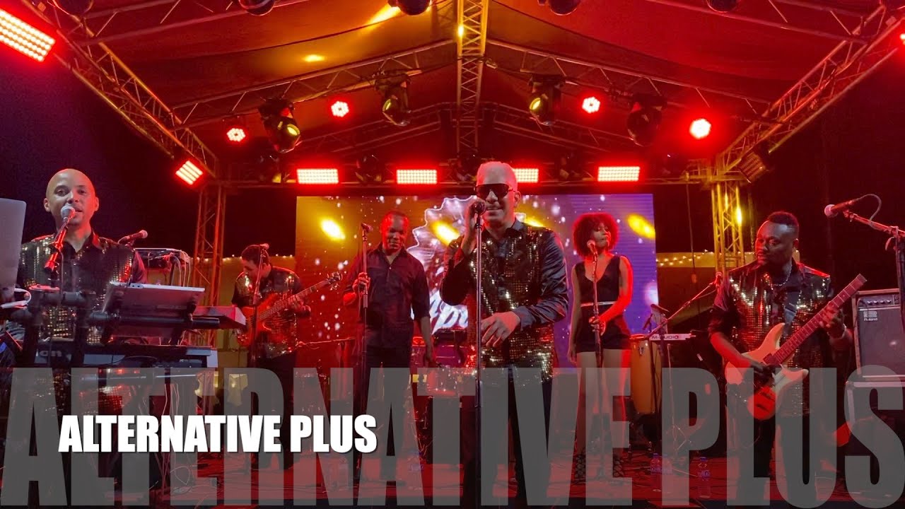 KONPA KREYOL (SOIREE D'ANNIVERSAIRE DE KREYOL LA) - YouTube