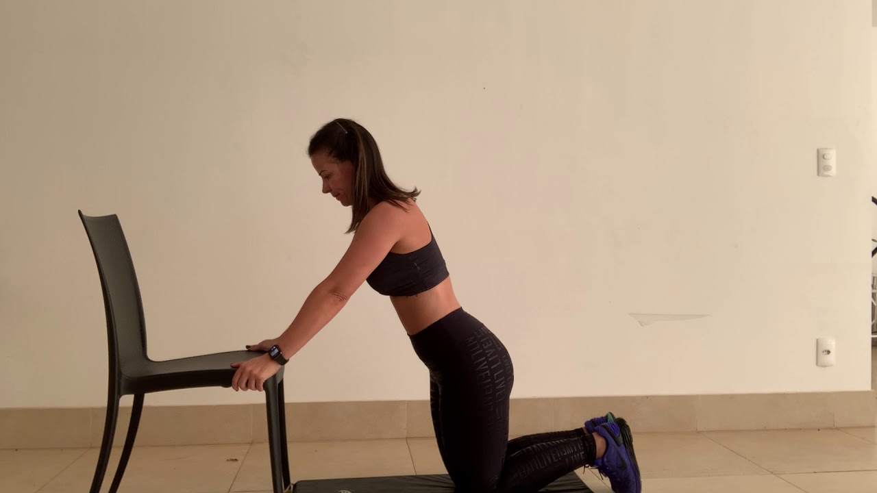 Flexão de braços inclinada e com apoio dos joelhos - YouTube