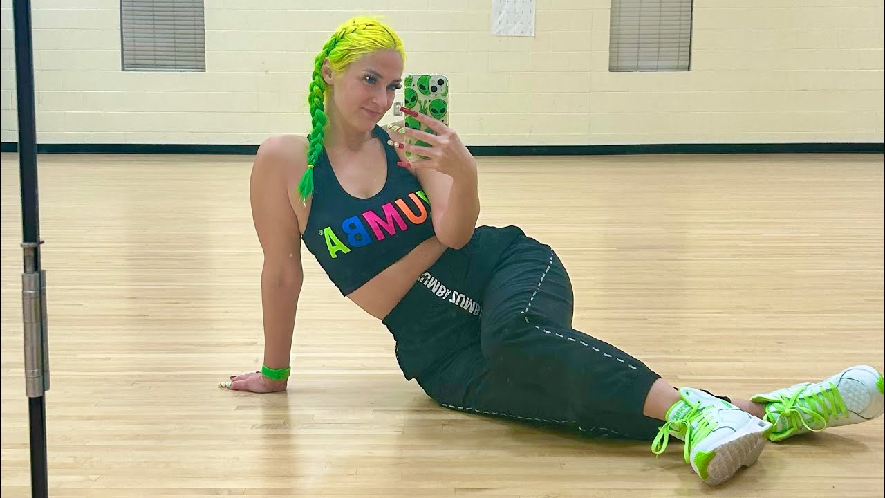 Tyla Water ( Easy Zumba/ Dance Fitness) - YouTube