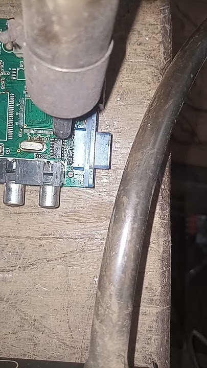 comment dessouder un composant avec la station - YouTube