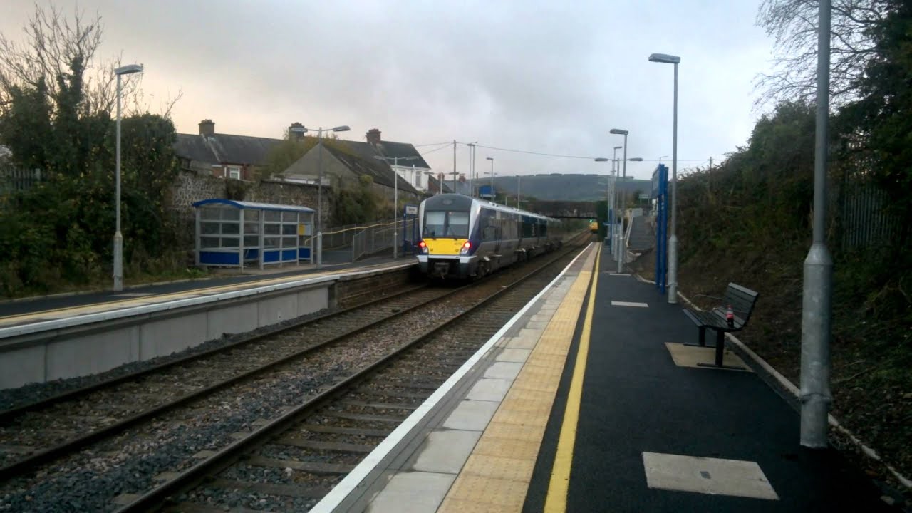 NI Railways 80 Class Sandite Train - Clipperstown Station - YouTube