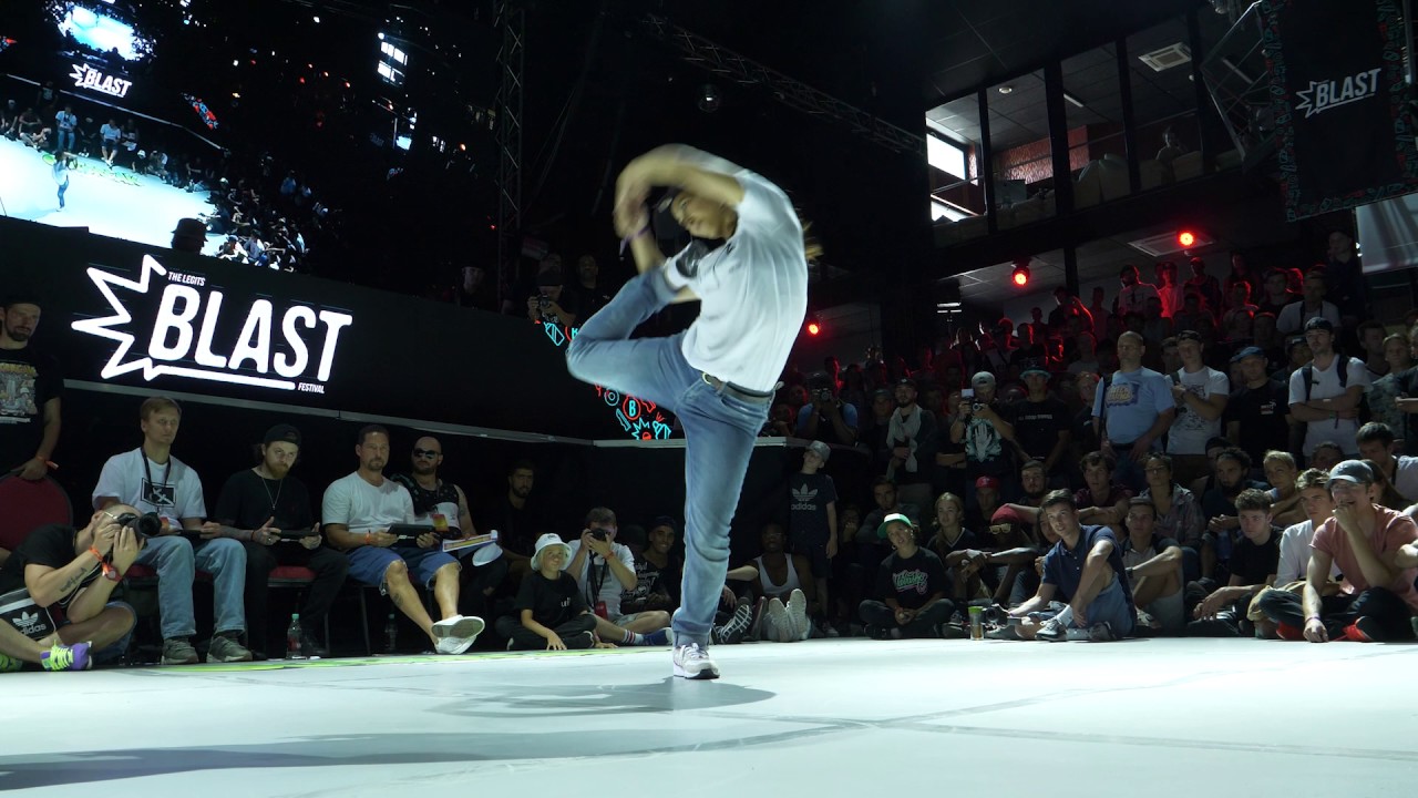 Outbreak Europe 2017 | 1vs1 Bgirl Top 16 | Tazz vs Jilou - YouTube