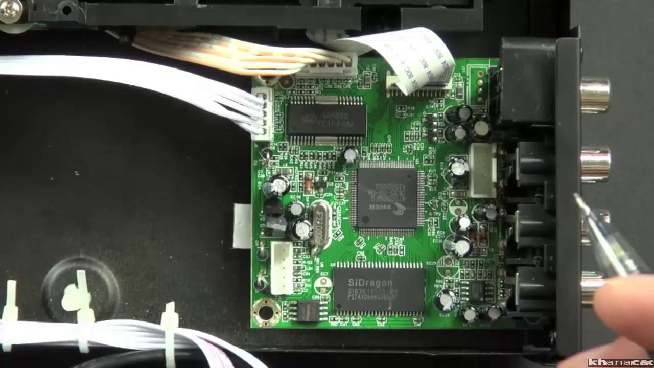 ¿Qué hay dentro de un DVD? | Ingeniería eléctrica | Khan Academy en ...