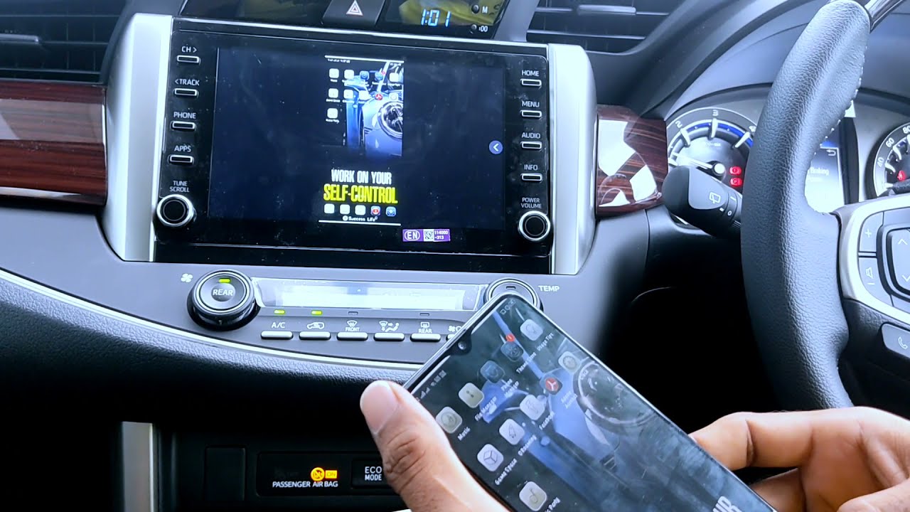 INNOVA CRYSTA DISPLAY SETTINGS // SCREEN MIRACAST - YouTube
