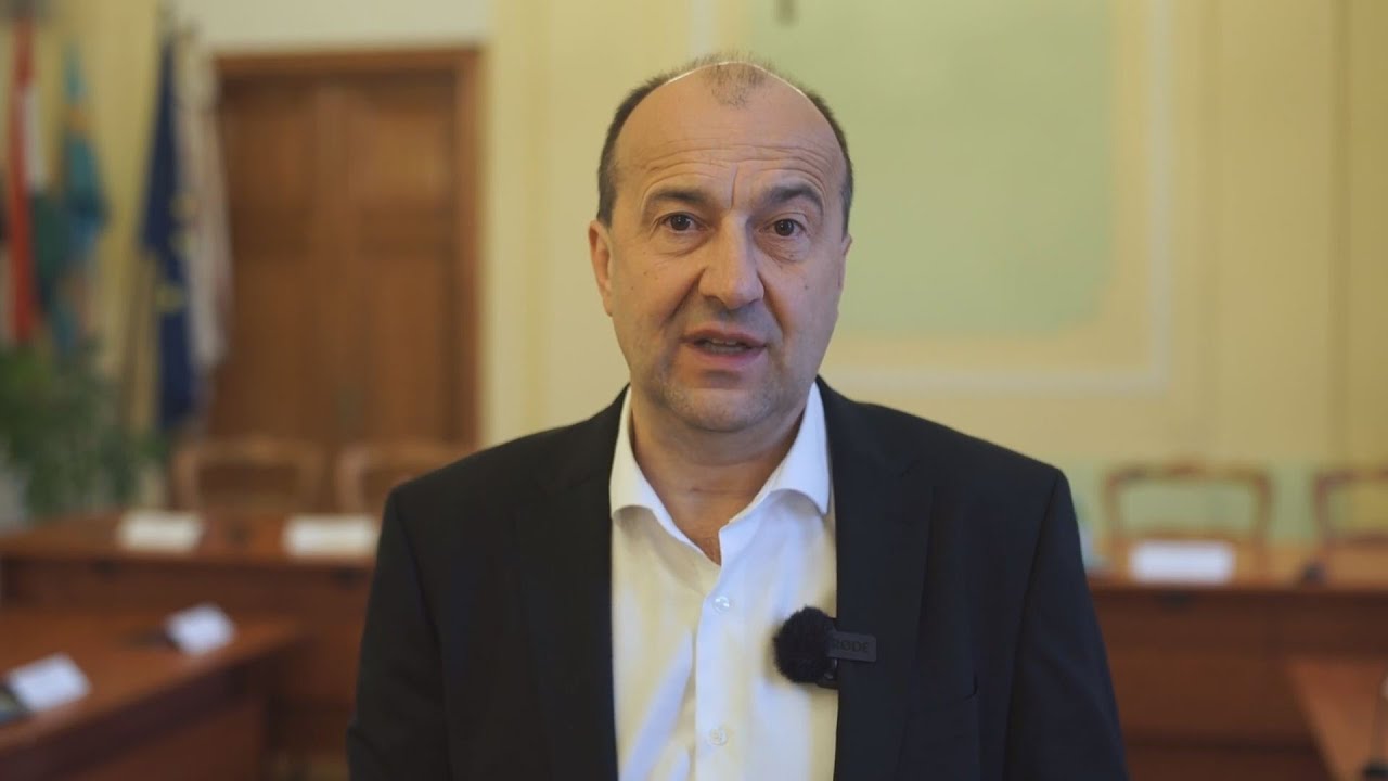 Dr. Molnár Attila polgármester tájékoztatója - YouTube