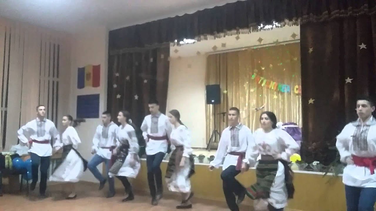 Dansul "Hostropatul",Liceul Teoretic "Hyperion" s.Gura Galbenei 2015 ...