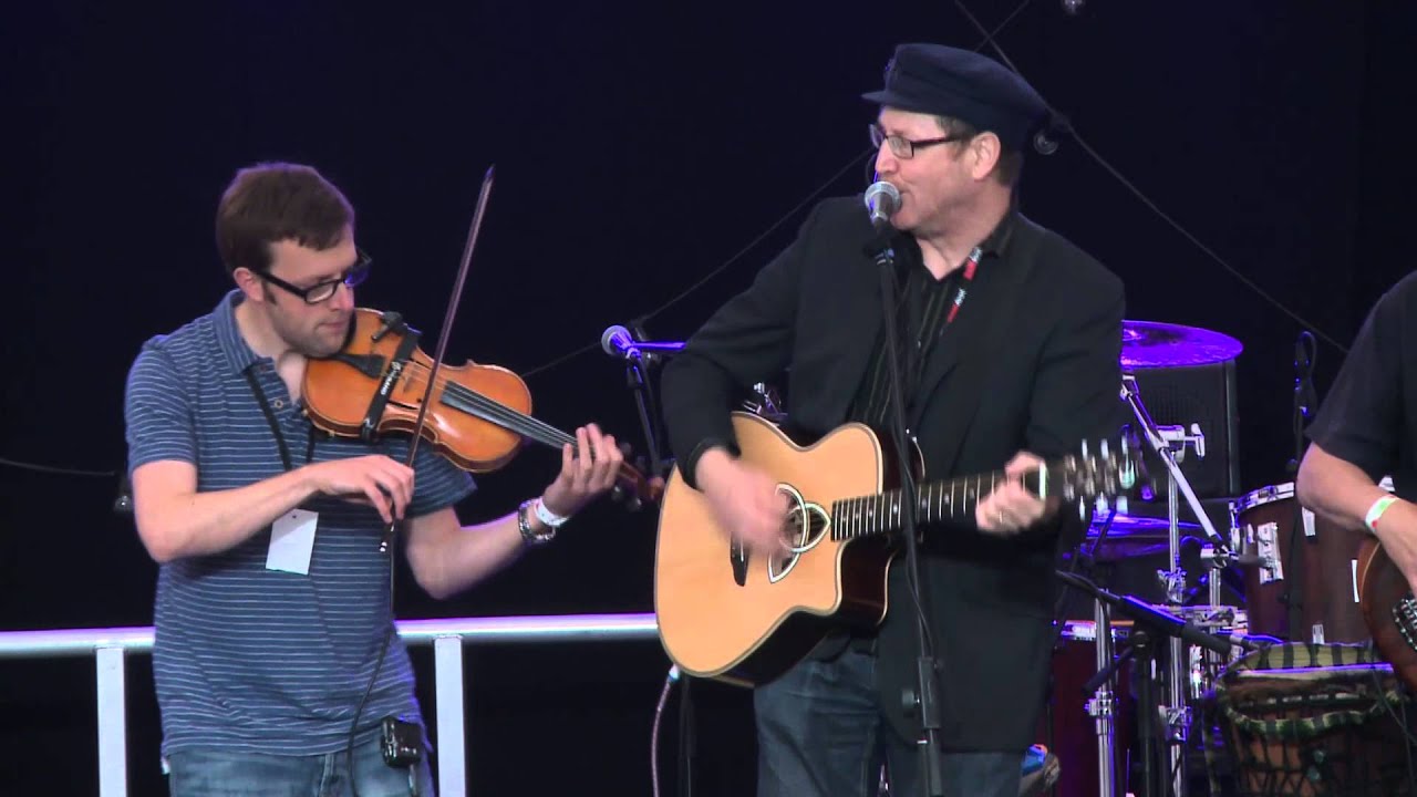 Henry Priestman @ Beverley Folk Festival 2013 - YouTube