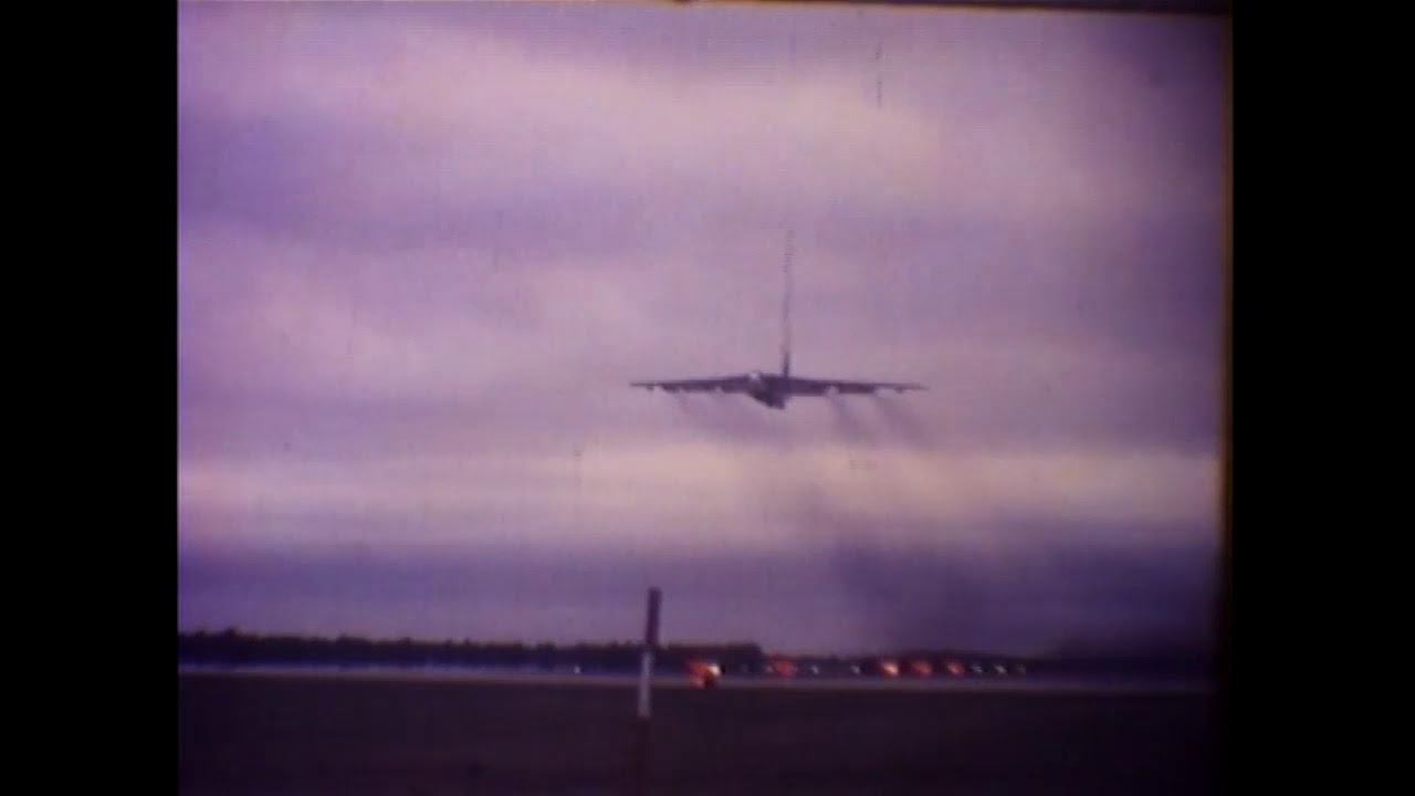 B-52 Alert Launch - YouTube