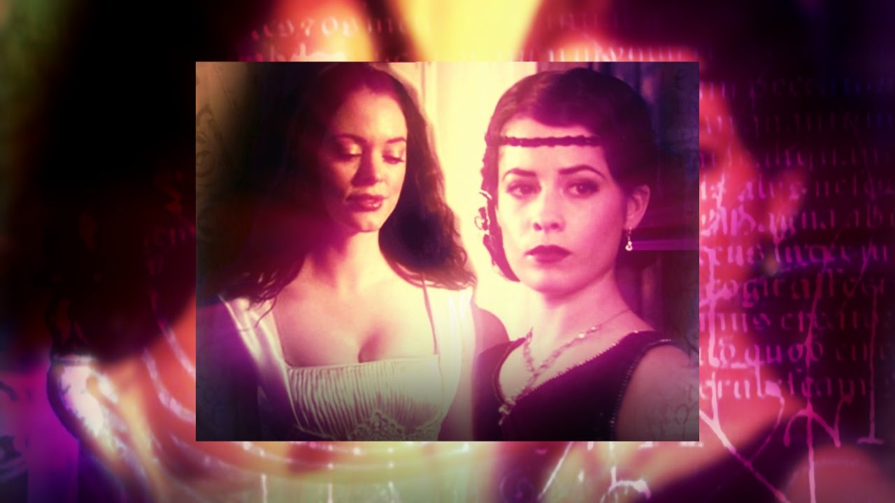 Charmed: "The Power of Two" Opening - (Piper&Paige) - YouTube