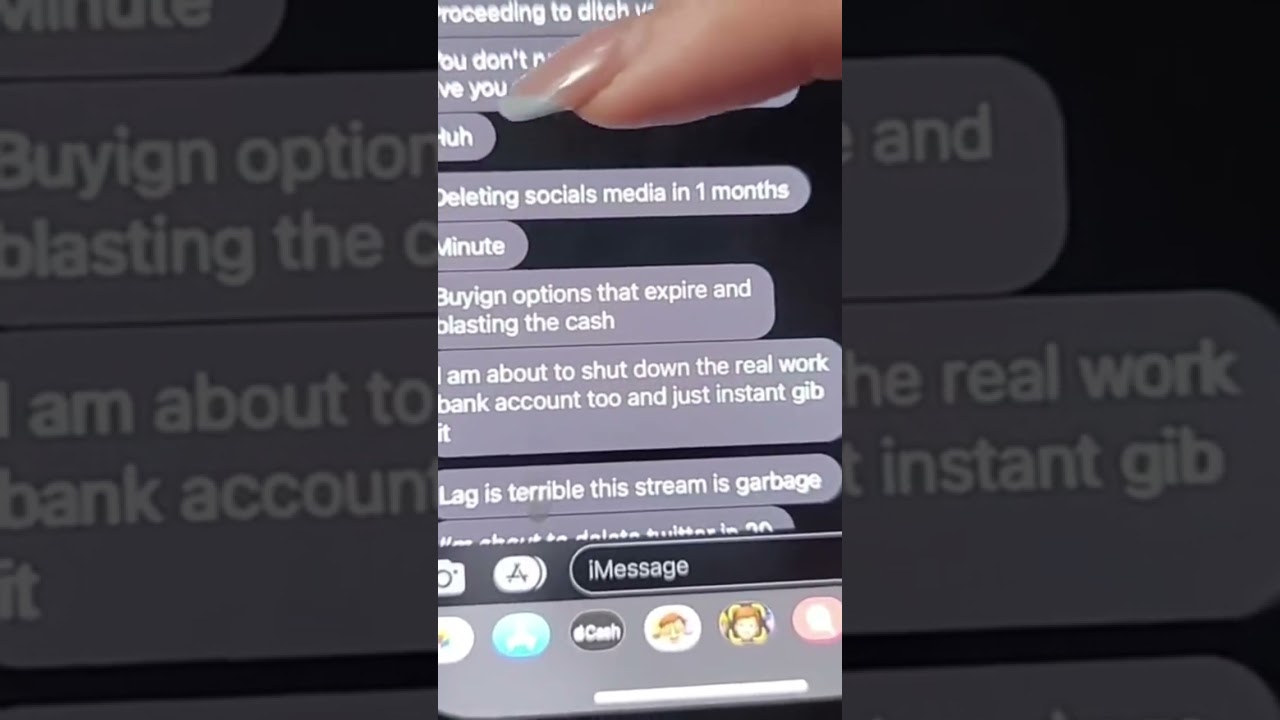 Twitch and OnlyFans star 'Amouranth' revealed she is married and ...