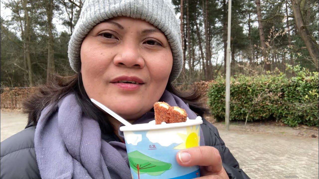 drinking delicious hot chocolate at Ossekopke - YouTube