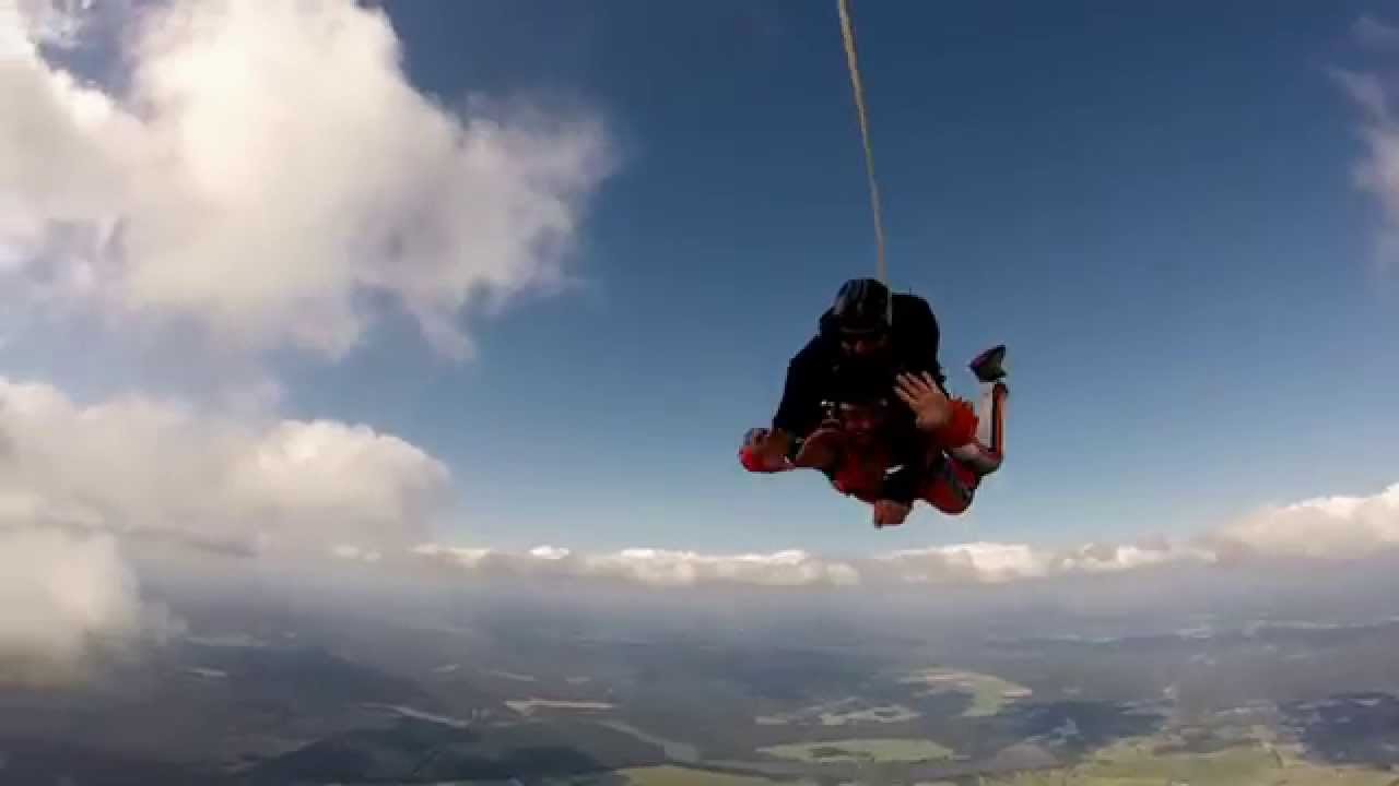 Fallschirmsprung 4000m durch Wolke !! Go Jump Tandemsprung Gransee ...