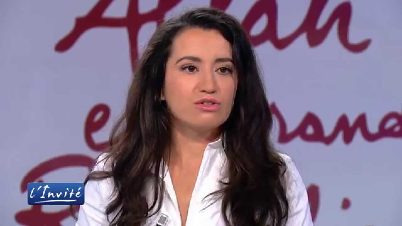 Lydia Guirous : " Allah est grand, la république aussi" - YouTube