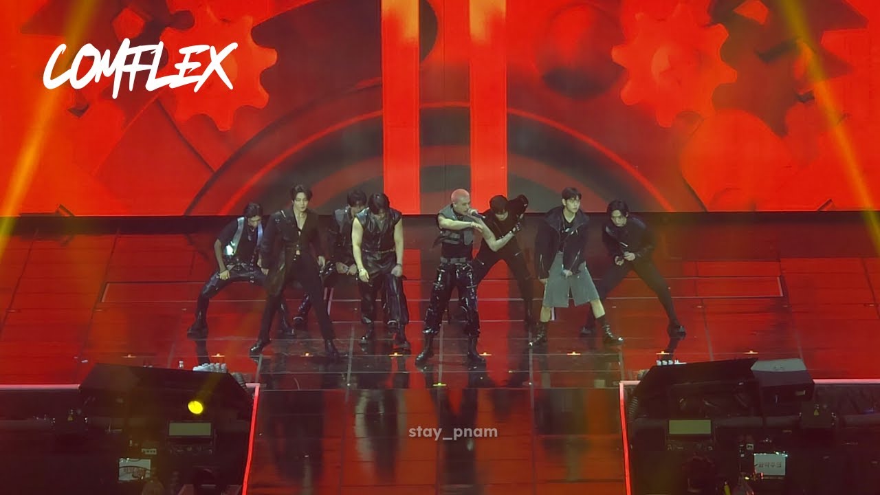 [4K] Stray Kids 5th Fanmeeting SKZ 5'CLOCK 250214 - COMFLEX - YouTube