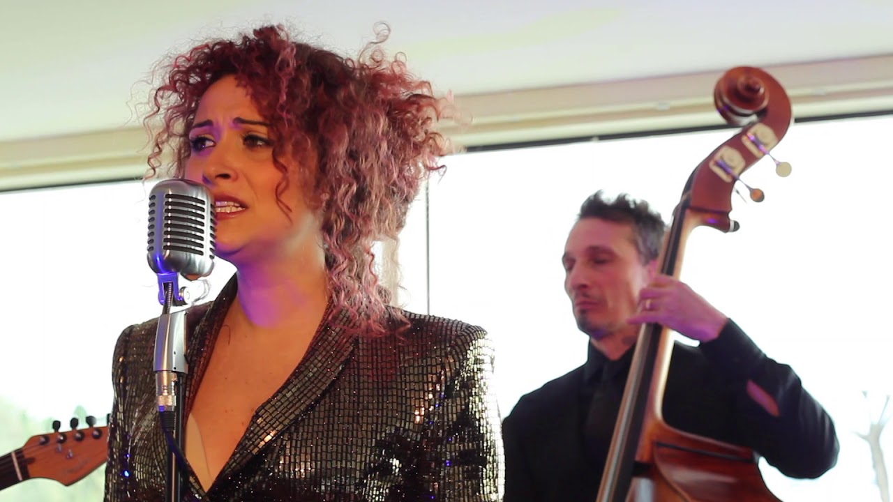 Annalia & That's It - LOVE - YouTube