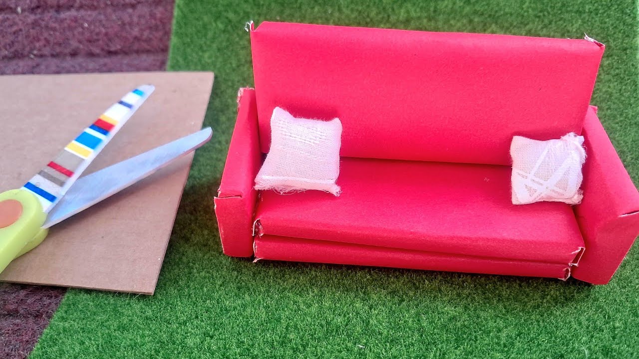 DIY Tiny Sofa 🛋️ from Cardboard 🎁 | Ø-Cost Craft for Christmas ...