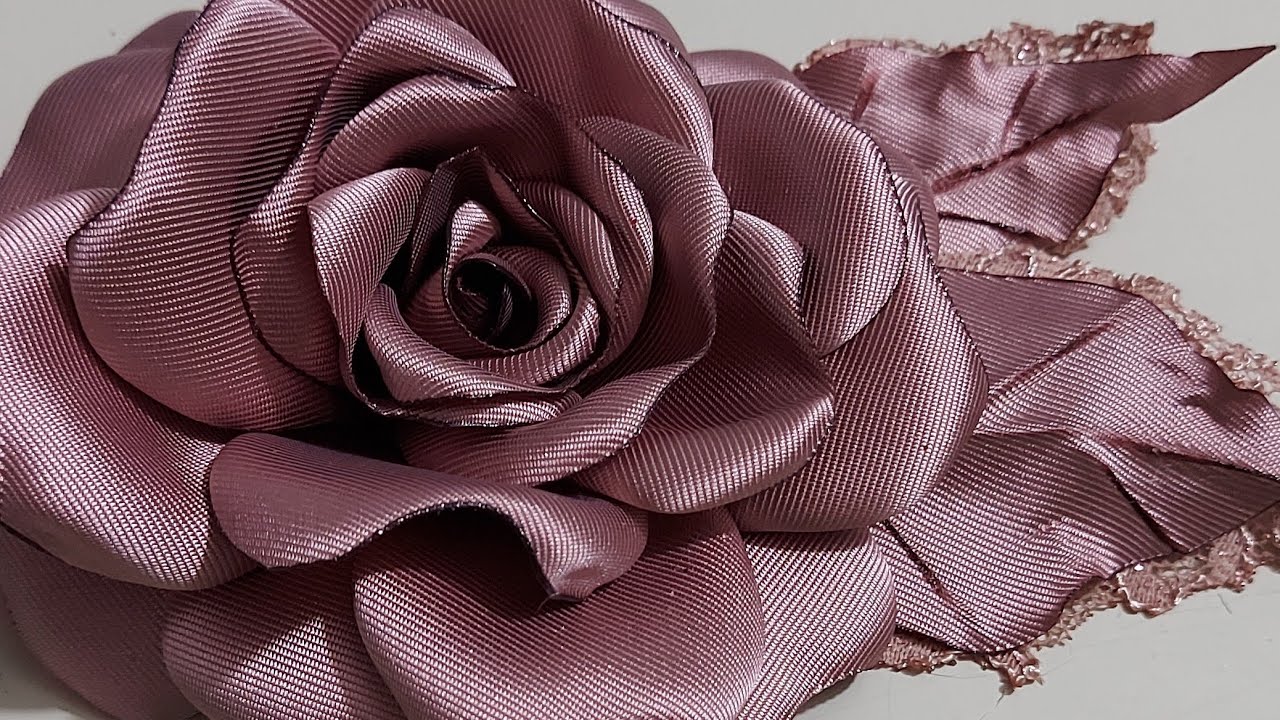 nova forma de monta a rosa super facil - YouTube