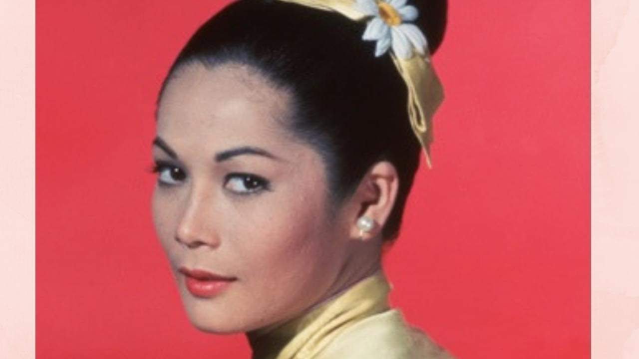 13 Sexy Photos of Nancy Kwan - YouTube